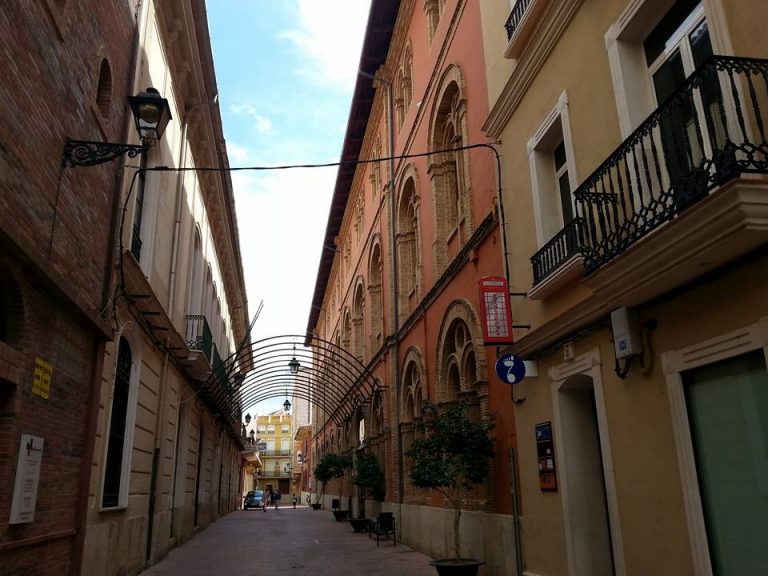 Qué ver en Alzira, ciudad histórica y modernista . | Datils & Tours ...